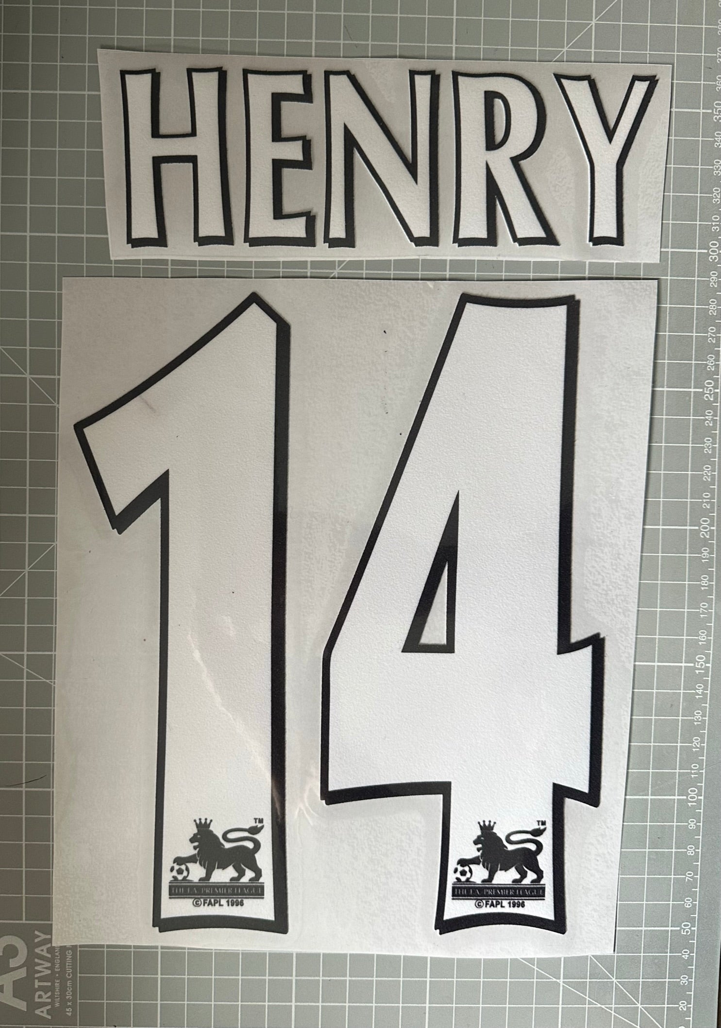 Henry #14 Arsenal 1997-2005 Premier League FLOCK Nameset for Football ...